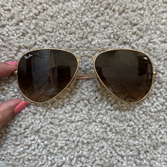 Ray-Ban | Other | Rayban Gold Frame Aviator Sunglasses | Poshmark